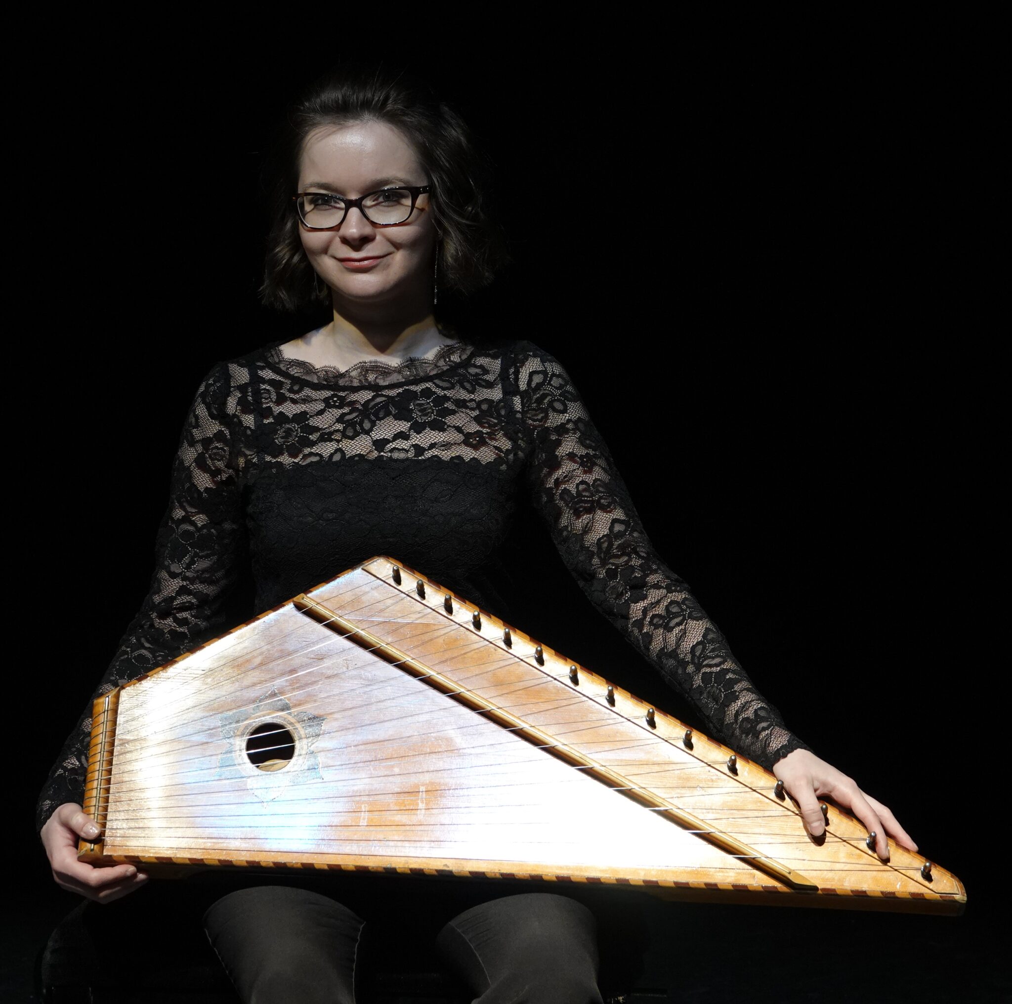 “GUSLI: from archaic to the present day”, a talk by Olga Shishkina with ...